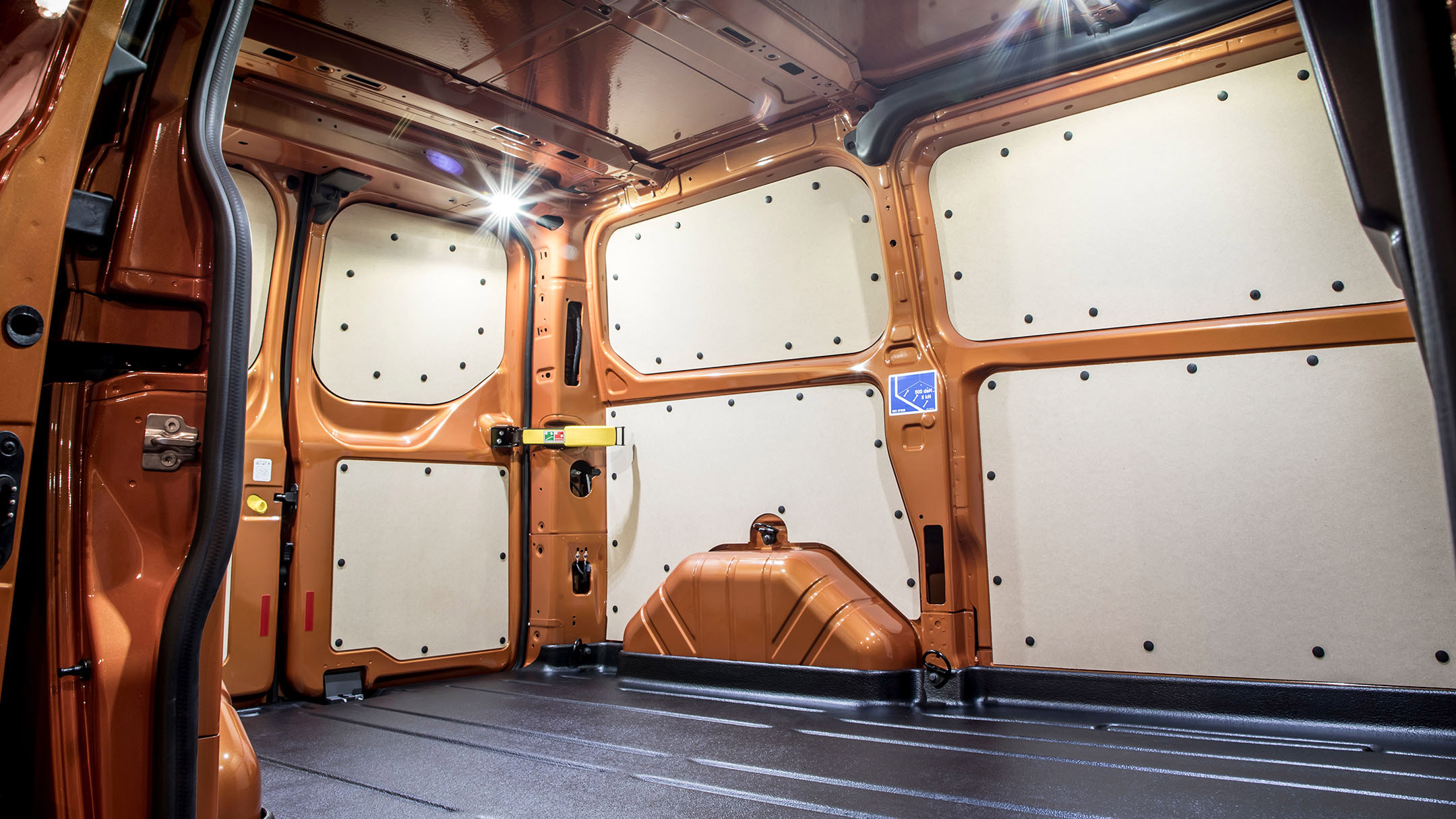 Ford Transit Custom Features, Technology & Capacity | Ford UK