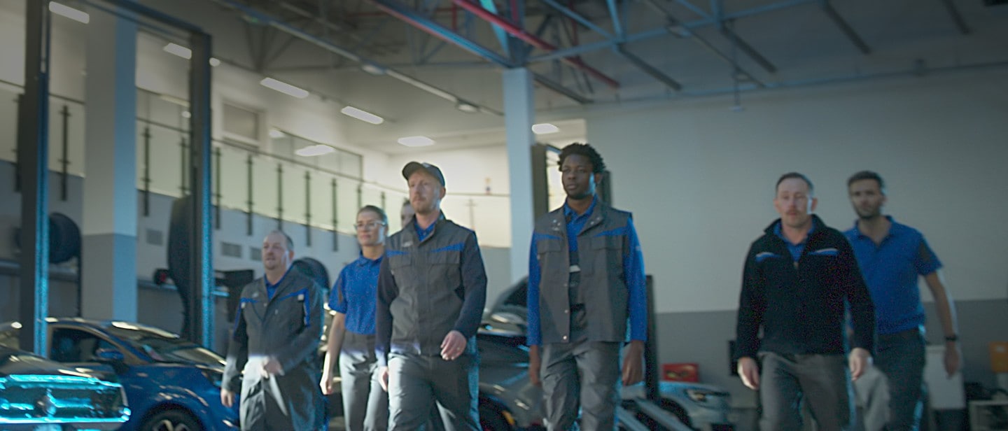 Ford Dealership Jobs, Find Your Next Career | Ford IE